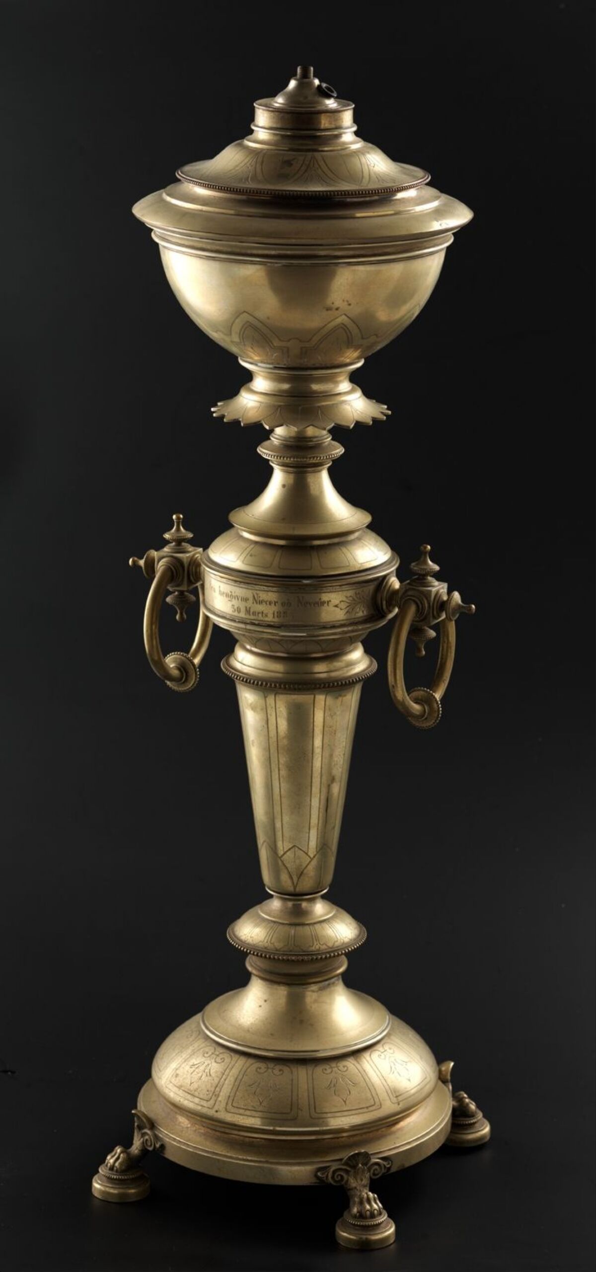 Henrik Bull, Parafinlampe – Nasjonalmuseet – Samlingen