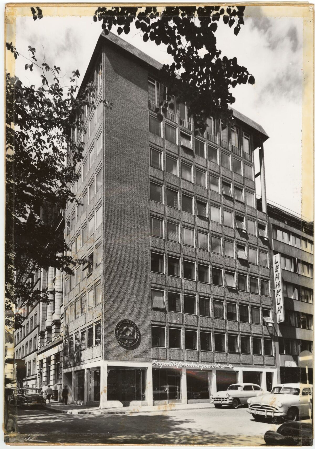 Ukjent, Frithjof Lykke-Enger, Knut Enger, Murmesternes hus ...