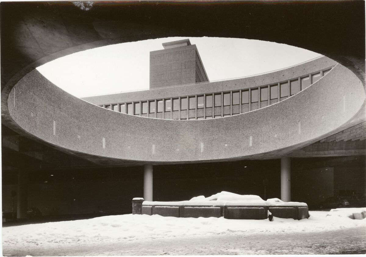 Teigens Fotoatelier, Erling Viksjø, Lokk over Arne Garborgs plass ...