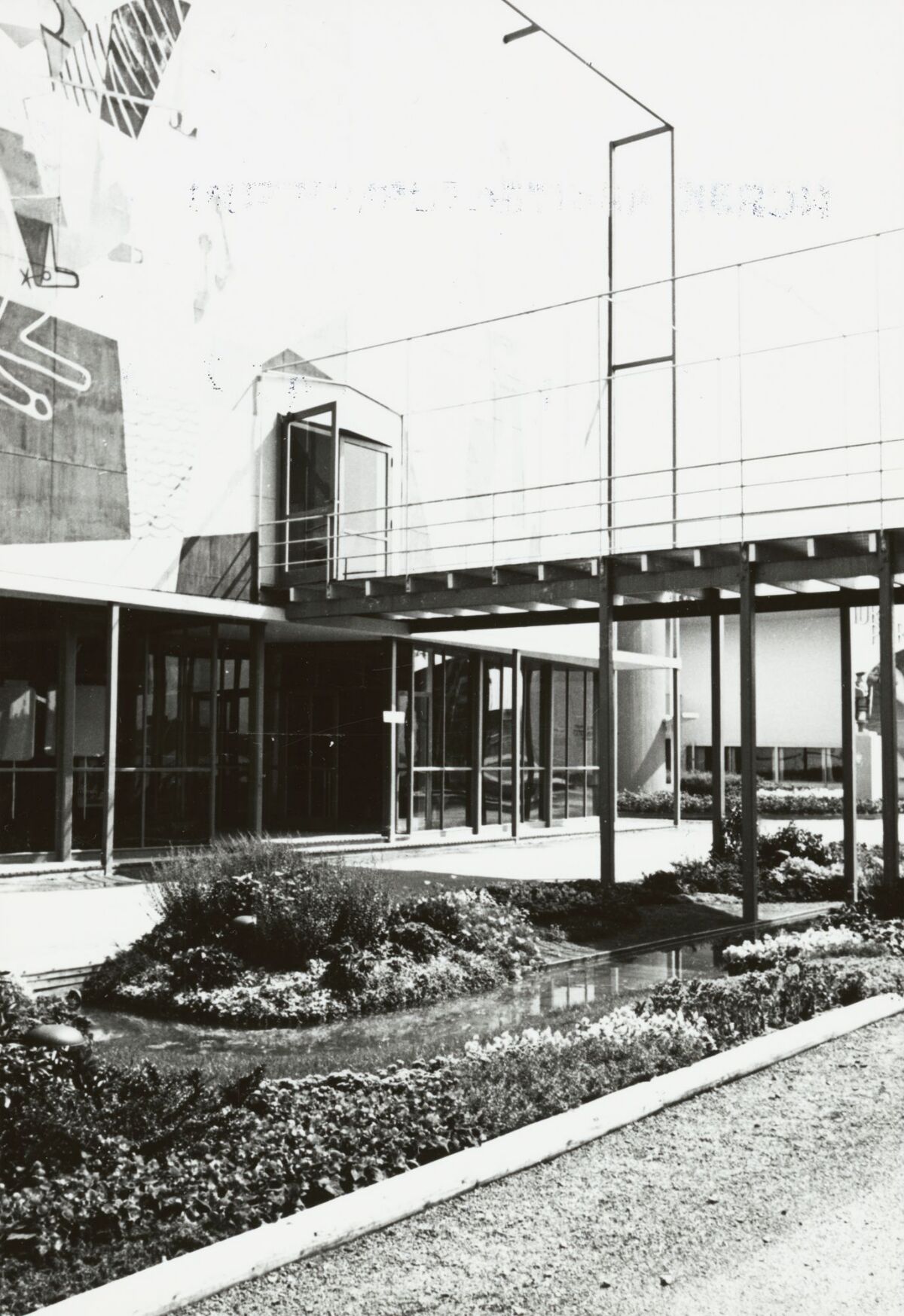 Ukjent, Knut Knutsen, Arne Korsmo, Oslo kommunes paviljong på Vi kan ...