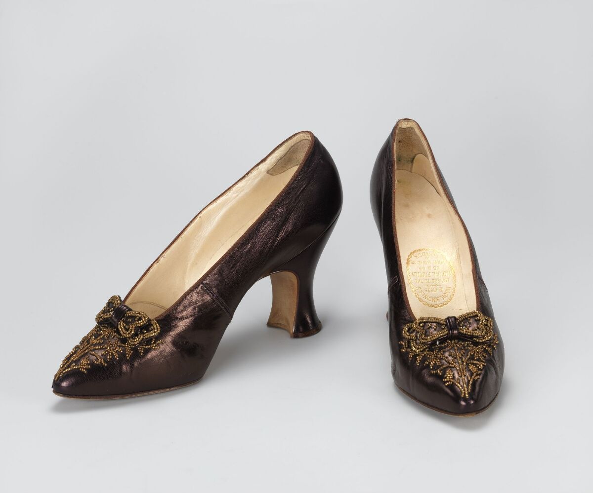 Hook Knowles & Co. Ld., Pumps – Nasjonalmuseet – Samlingen