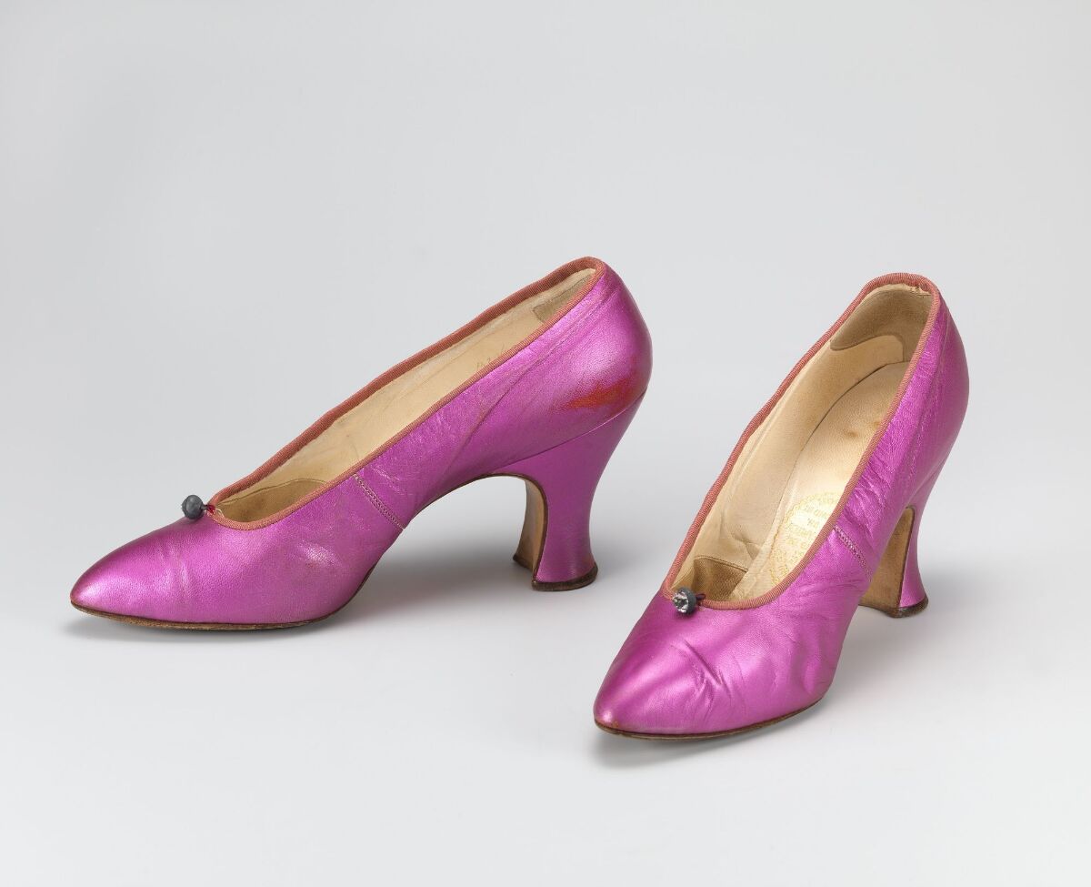 Hook Knowles & Co. Ld., Pumps – Nasjonalmuseet – Samlingen
