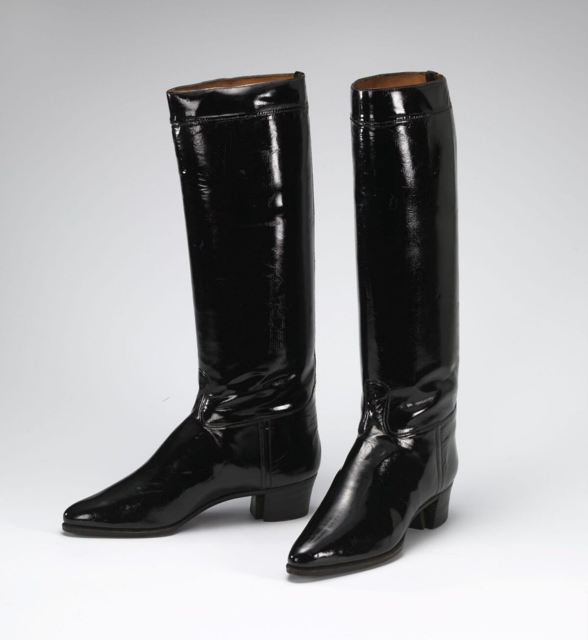 Hook Knowles & Co. Ld., Støvler – Nasjonalmuseet – Samlingen