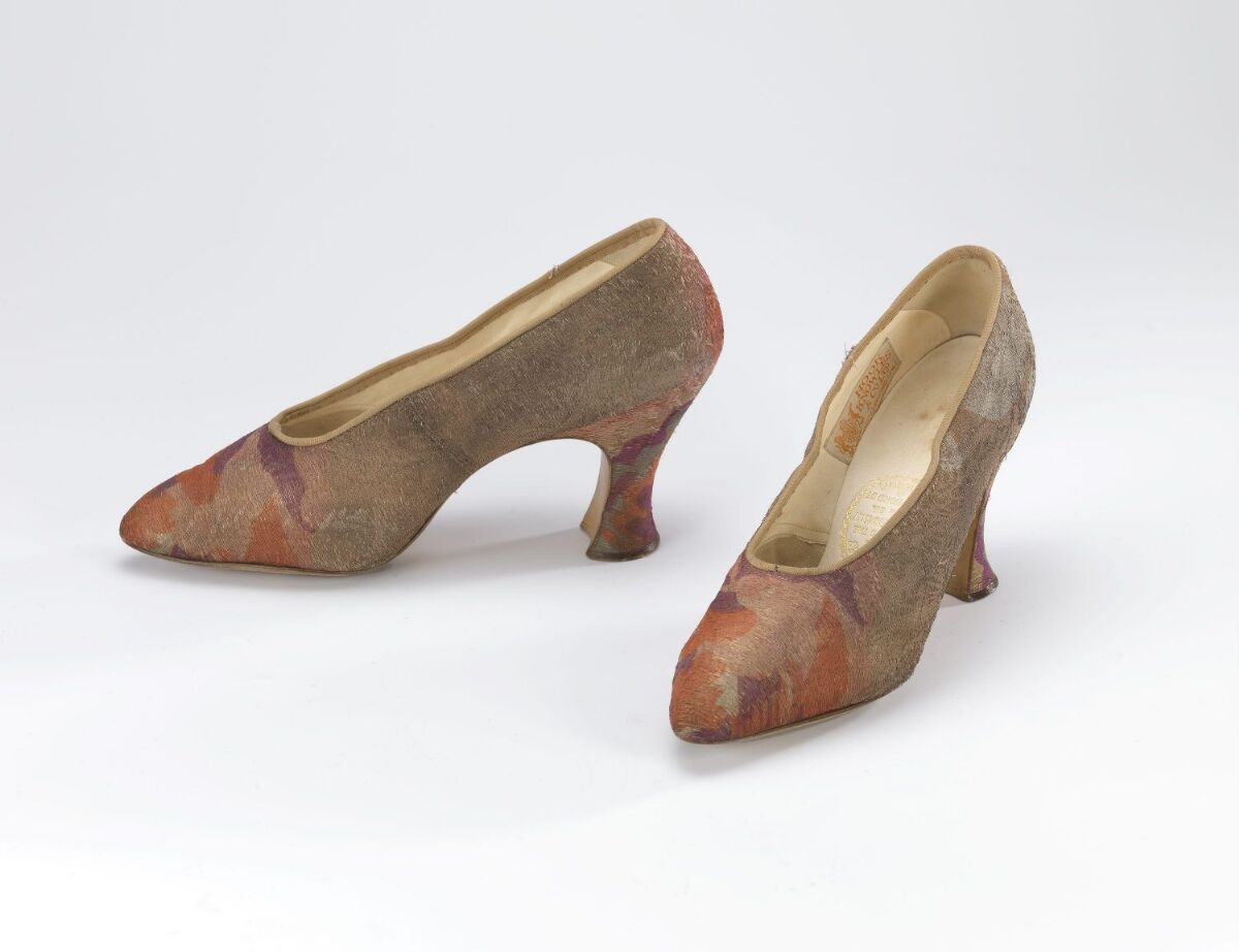 Hook Knowles & Co. Ld., Sko – Nasjonalmuseet – Collection