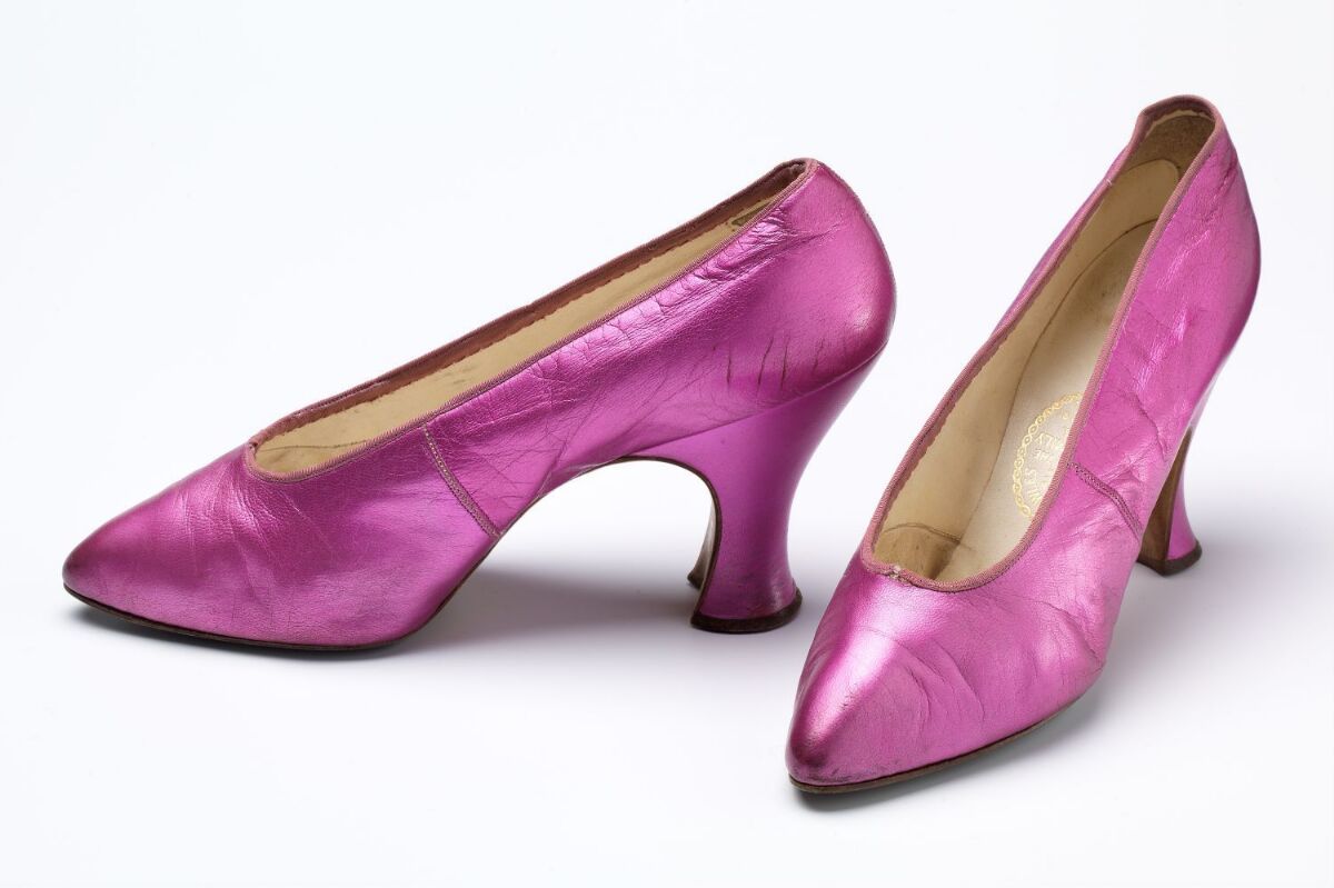 Hook Knowles & Co. Ld., Pumps – Nasjonalmuseet – Samlingen