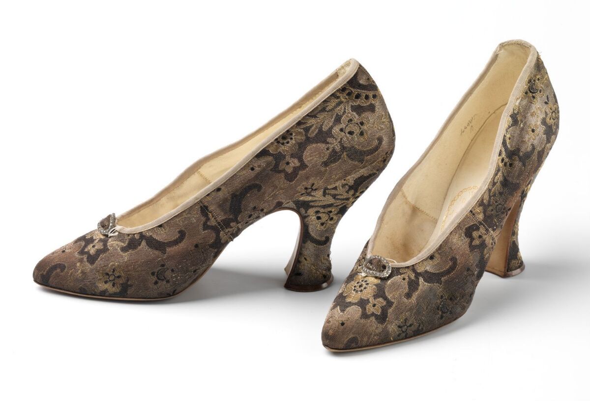 Hook Knowles & Co. Ld., Pumps – Nasjonalmuseet – Samlingen