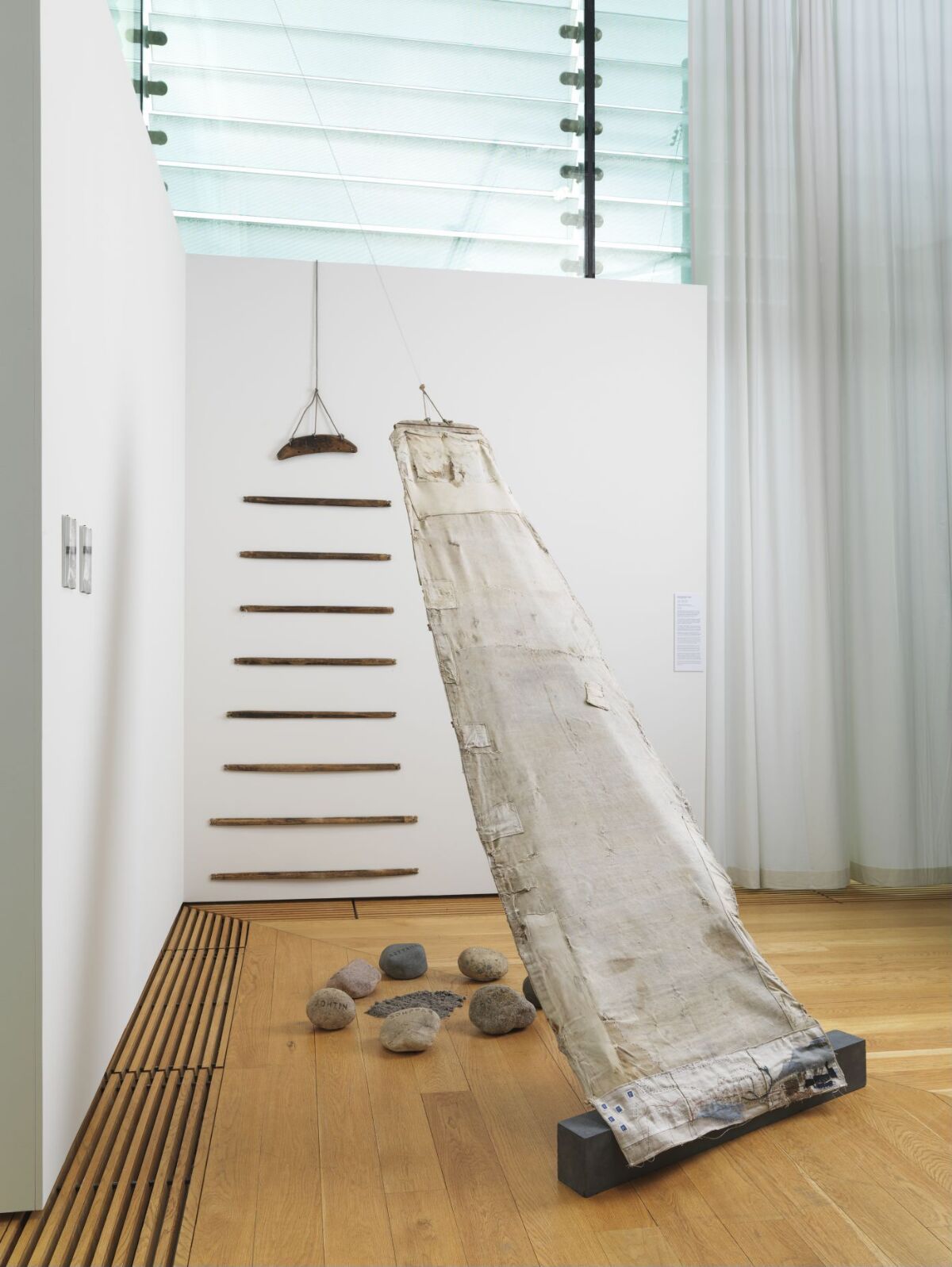Britta Marakatt-Labba, Flytting, Døren – Nasjonalmuseet – Samlingen